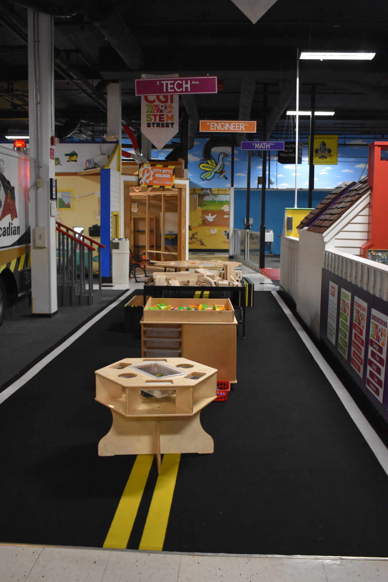 Hands-on Museum Exhibits for Children to Explore, Create, and Learn